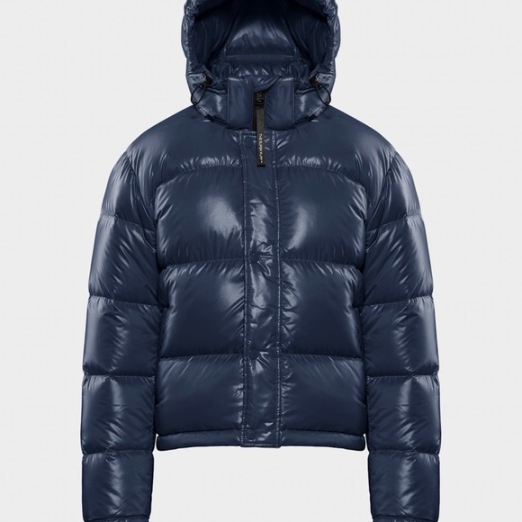 Aritzia | Jackets & Coats | Aritzia Super Puff Shorty Higloss In ...